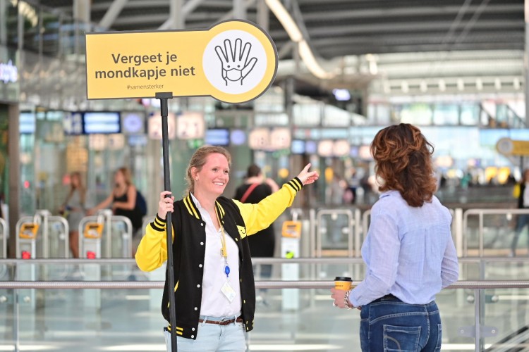 NS en ProRail bieden helpende handjes aan reizigers - Vlietnieuws