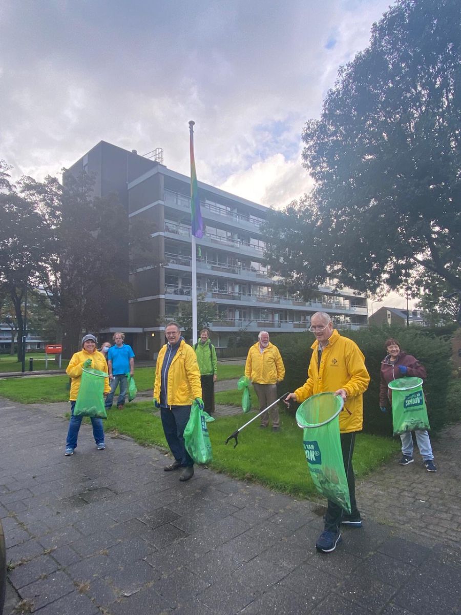 Lekker bezemen in weer en wind - Vlietnieuws
