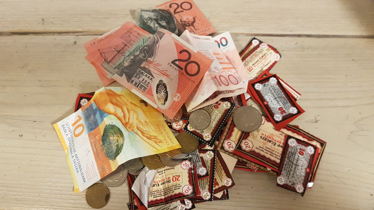 Lions decemberactie: Doneer ook vreemd en oud geld - Vlietnieuws