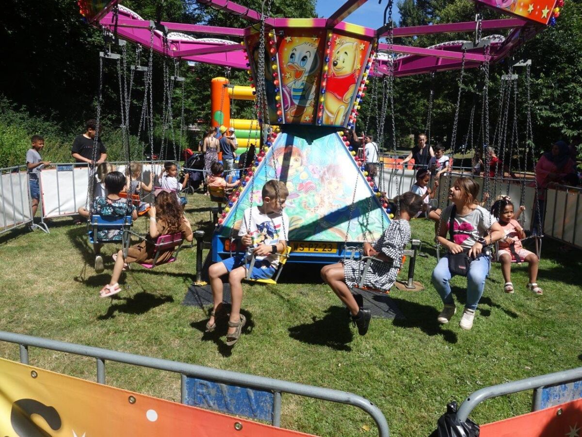 Gezellig buurtfeest in Prinsenhof - Vlietnieuws